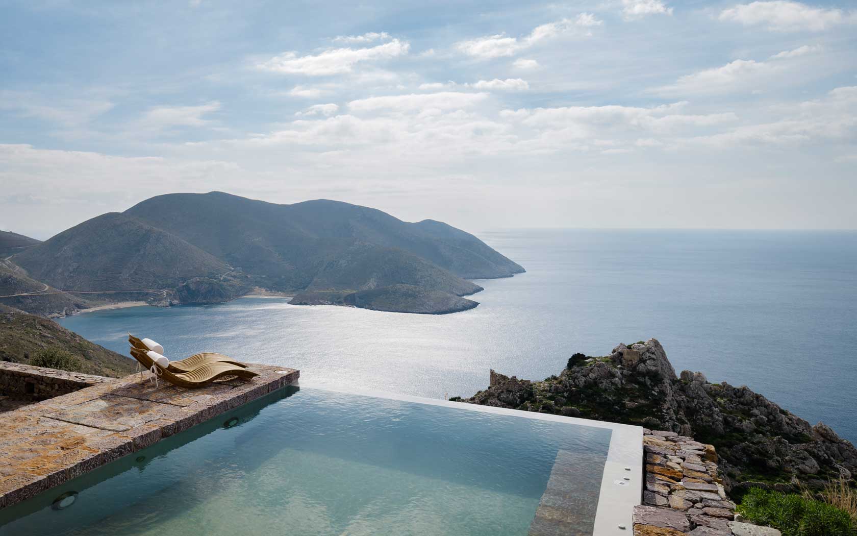 Home - Tainaron Blue Retreat