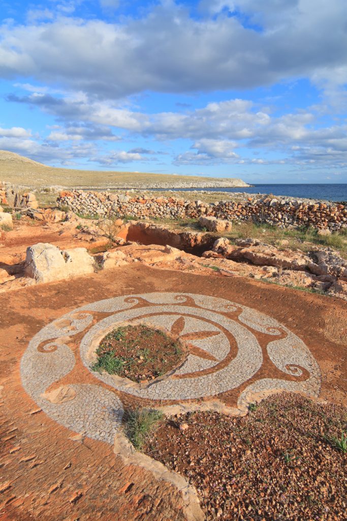 The Temple of Poseidon - Tainaron Blue Retreat